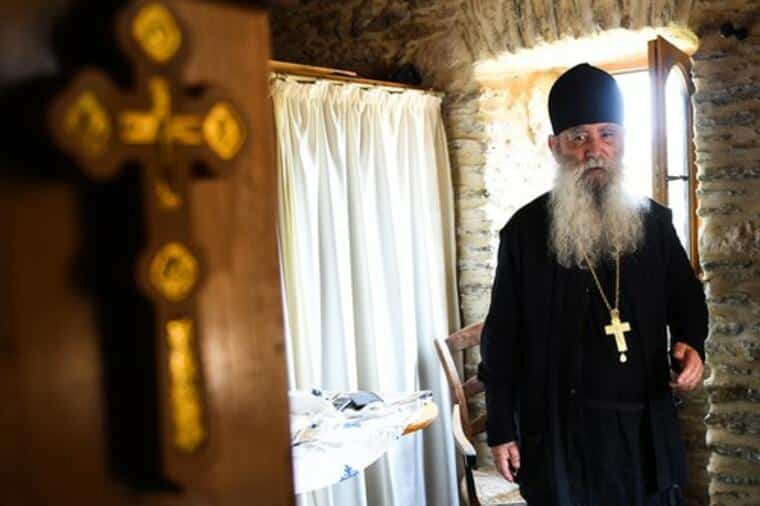 NA TRPEZI MONAHA SA SVETE GORE UVEK SE NALAZE OVE 3 NAMIRNICE: Retko su bolesni, jer jačaju ...